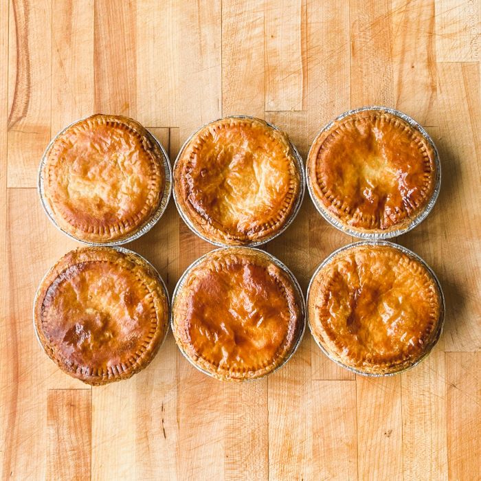 Jolly Posh Chicken, Bacon & Leek Pie: 10oz – Jolly Posh Foods